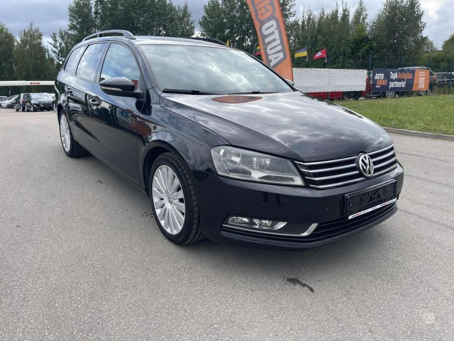 Melns Volkswagen Passat 2012 Kauņa, ar dzinēja tilpumu 1.60 L un nobraukumu 256 tūkst. km par 4650 €, foto 1 vietnē AUTOMOTO.COM.LV