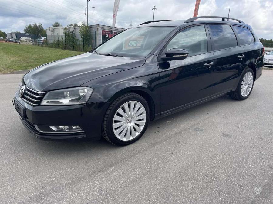 Melns Volkswagen Passat 2012 Kauņa, ar dzinēja tilpumu 1.60 L un nobraukumu 256 tūkst. km par 4650 €, foto 7 vietnē AUTOMOTO.COM.LV