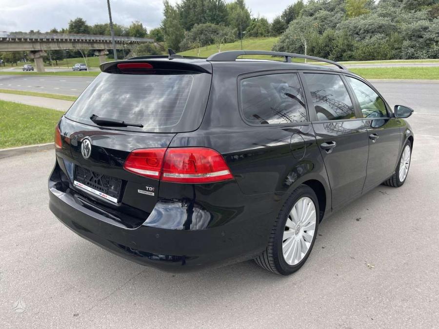 Melns Volkswagen Passat 2012 Kauņa, ar dzinēja tilpumu 1.60 L un nobraukumu 256 tūkst. km par 4650 €, foto 13 vietnē AUTOMOTO.COM.LV