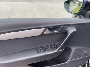 Melns Volkswagen Passat 2012 Kauņa, ar dzinēja tilpumu 1.60 L un nobraukumu 256 tūkst. km par 4650 €, foto 16 vietnē AUTOMOTO.COM.LV
