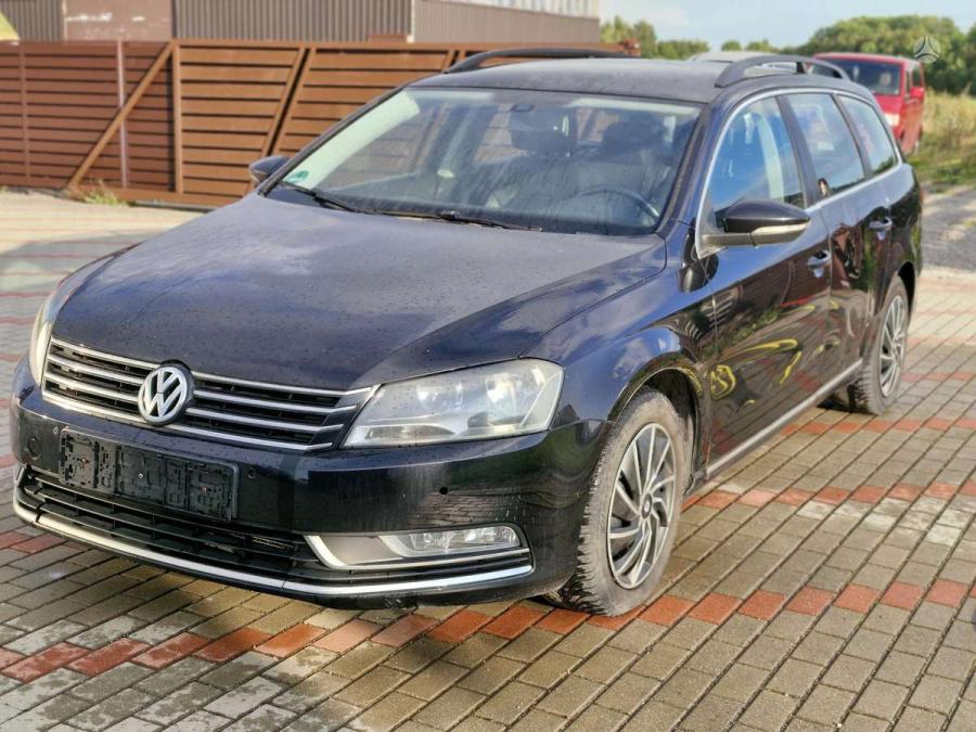 Black Volkswagen Passat 2012 in Klaipeda, with an engine capacity of 1.97 L and mileage of 316 thousand km for 3150 €, photo 1 on AUTOMOTO.COM.LV