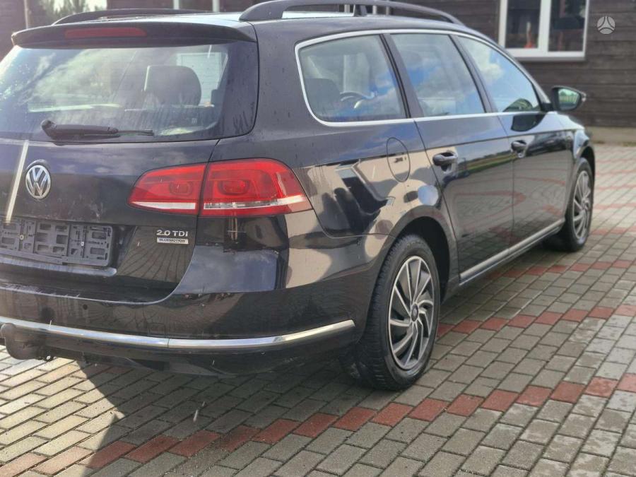 Black Volkswagen Passat 2012 in Klaipeda, with an engine capacity of 1.97 L and mileage of 316 thousand km for 3150 €, photo 4 on AUTOMOTO.COM.LV
