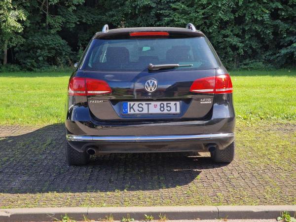 Volkswagen Passat 2012 in Vilnius on AUTOMOTO.COM.LV Black Volkswagen Passat 2012 in Vilnius, with an engine capacity of 1.97 L and mileage of 249 thousand km for 4250 €, photo 7 on AUTOMOTO.COM.LV