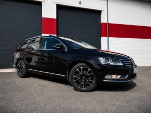 Black Volkswagen Passat 2012 in Parnu, with an engine capacity of 0.00 L and mileage of 281 thousand km for 4900 €, photo 3 on AUTOMOTO.COM.LV