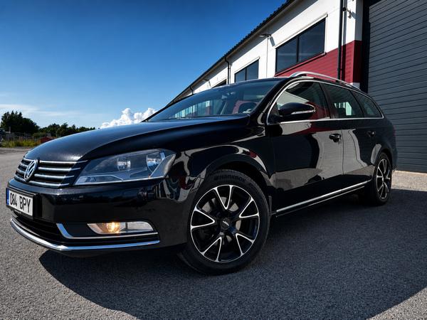 Black Volkswagen Passat 2012 in Parnu, with an engine capacity of 0.00 L and mileage of 281 thousand km for 4900 €, photo 6 on AUTOMOTO.COM.LV
