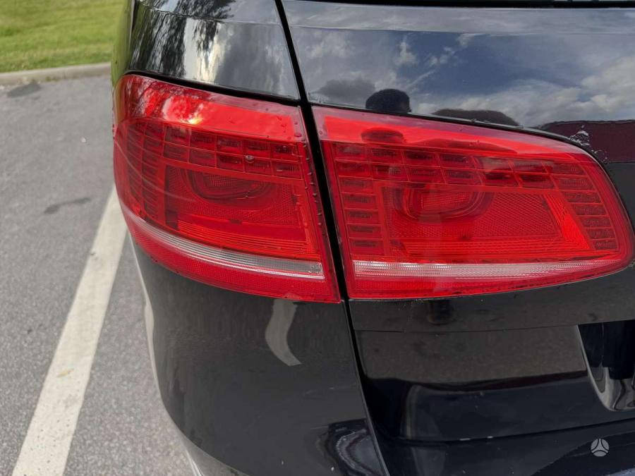 Melns Volkswagen Passat 2012 Kauņa, ar dzinēja tilpumu 2.00 L un nobraukumu 344 tūkst. km par 2600 €, foto 10 vietnē AUTOMOTO.COM.LV