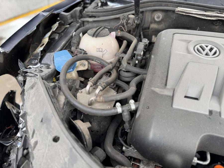 Melns Volkswagen Passat 2012 Kauņa, ar dzinēja tilpumu 2.00 L un nobraukumu 344 tūkst. km par 2600 €, foto 11 vietnē AUTOMOTO.COM.LV
