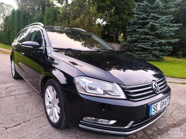 Black Volkswagen Passat 2012 in Mazeikiai, with an engine capacity of 2.00 L and mileage of 248 thousand km for 5900 €, photo 3 on AUTOMOTO.COM.LV