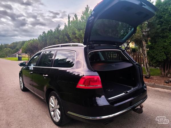 Black Volkswagen Passat 2012 in Mazeikiai, with an engine capacity of 2.00 L and mileage of 248 thousand km for 5900 €, photo 11 on AUTOMOTO.COM.LV