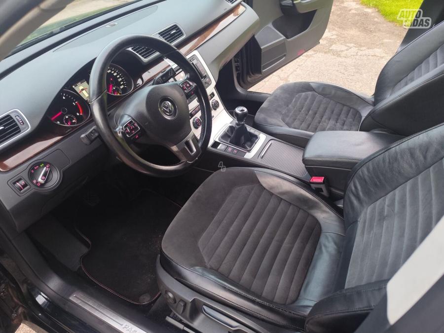 Black Volkswagen Passat 2012 in Mazeikiai, with an engine capacity of 2.00 L and mileage of 248 thousand km for 5900 €, photo 22 on AUTOMOTO.COM.LV