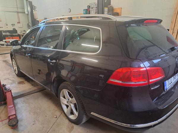 Black Volkswagen Passat 2012 in Tallinn, with an engine capacity of 0.00 L and mileage of 261 thousand km for 2000 €, photo 3 on AUTOMOTO.COM.LV