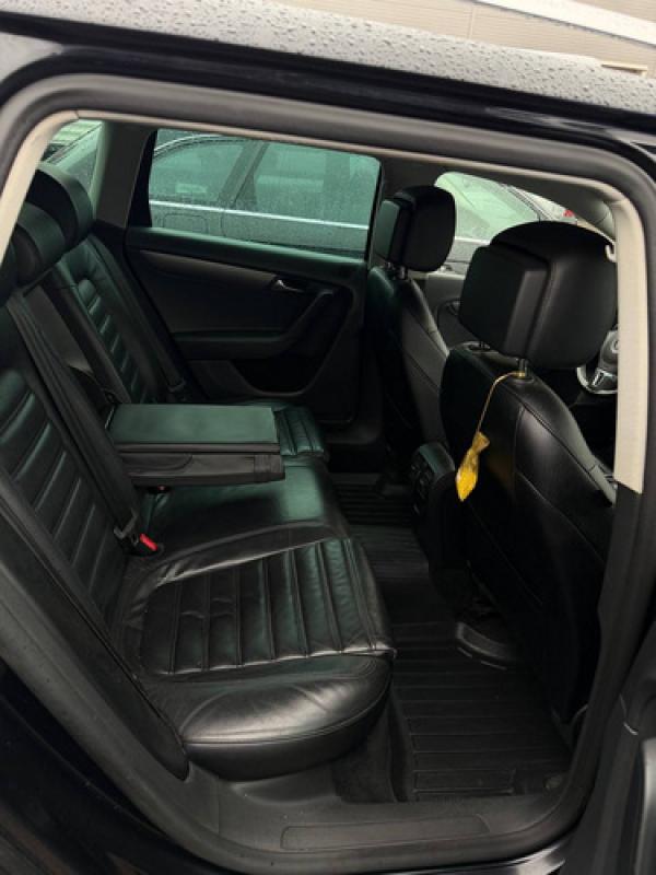 Black Volkswagen Passat 2012 in Tallinn, with an engine capacity of 0.00 L and mileage of 261 thousand km for 2000 €, photo 11 on AUTOMOTO.COM.LV