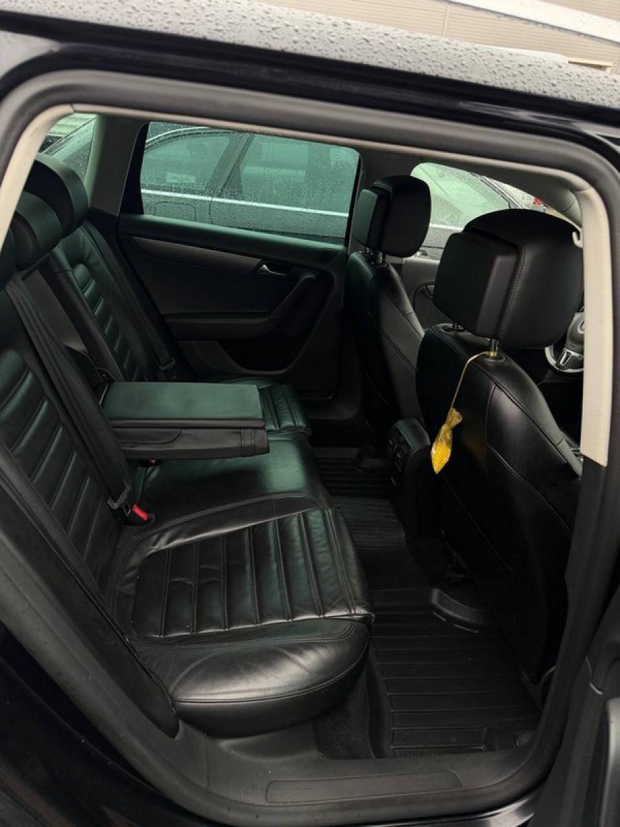 Black Volkswagen Passat 2012 in Tallinn, with an engine capacity of 0.00 L and mileage of 261 thousand km for 2000 €, photo 26 on AUTOMOTO.COM.LV