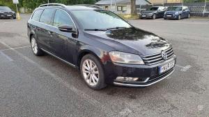 Melns Volkswagen Passat 2012 Viļņa, ar dzinēja tilpumu 1.97 L un nobraukumu 325 tūkst. km par 2999 €, foto 7 vietnē AUTOMOTO.COM.LV