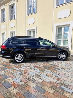 Black Volkswagen Passat 2012 in Kaisiadorys, with an engine capacity of 2.00 L and mileage of 399 thousand km for 4400 €, photo 16 on AUTOMOTO.COM.LV