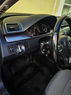 Black Volkswagen Passat 2012 in Kaisiadorys, with an engine capacity of 2.00 L and mileage of 399 thousand km for 4400 €, photo 42 on AUTOMOTO.COM.LV