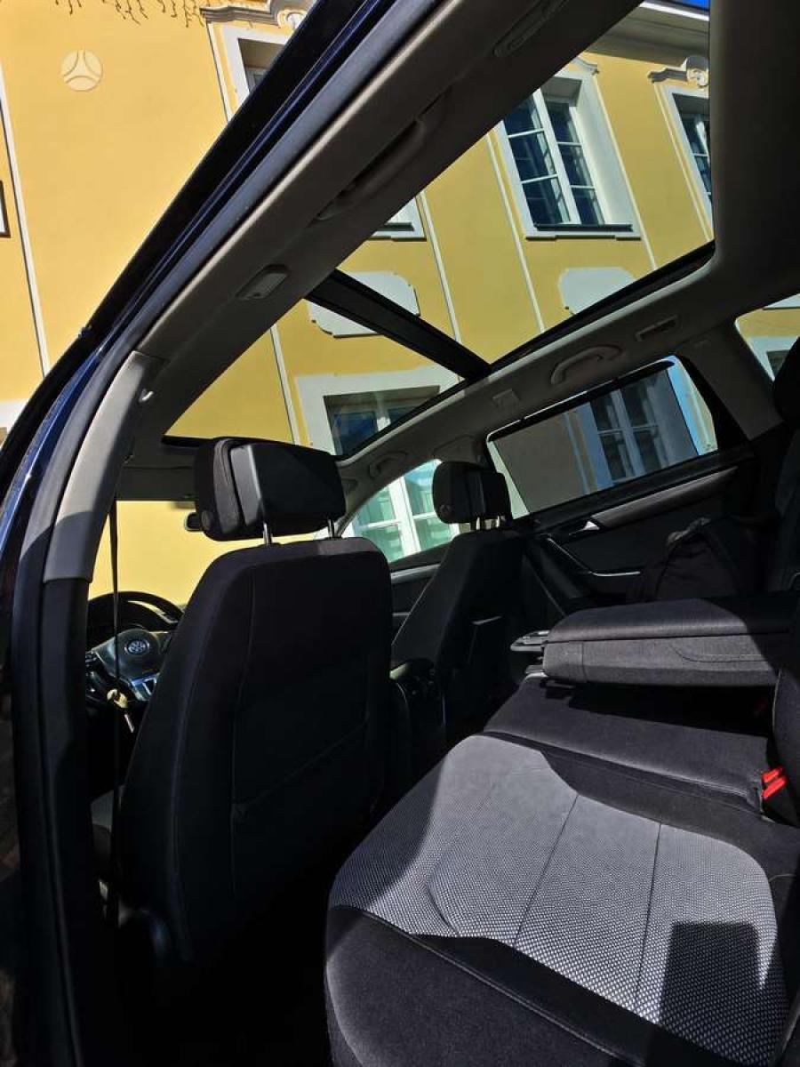 Black Volkswagen Passat 2012 in Kaisiadorys, with an engine capacity of 2.00 L and mileage of 399 thousand km for 4400 €, photo 48 on AUTOMOTO.COM.LV