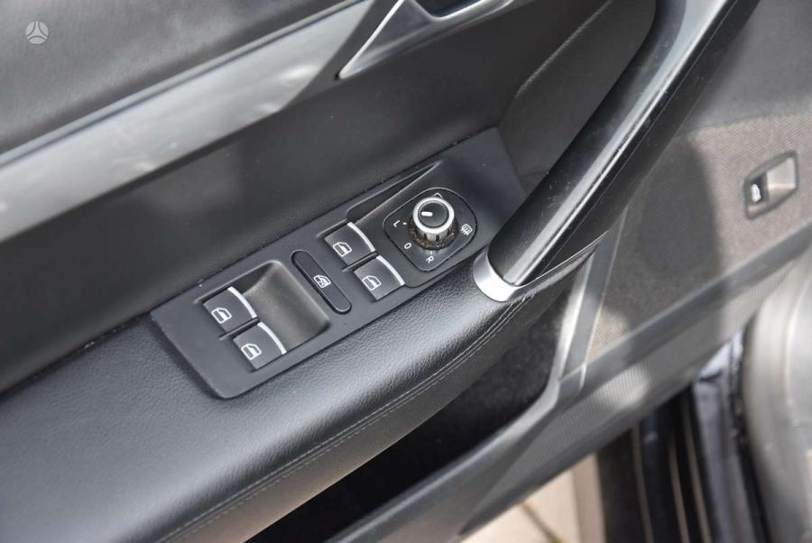 Melns Volkswagen Passat 2012 Viļņa, ar dzinēja tilpumu 1.97 L un nobraukumu 289 tūkst. km par 6300 €, foto 11 vietnē AUTOMOTO.COM.LV