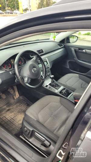 Melns Volkswagen Passat 2012 Kauņa, ar dzinēja tilpumu 2.00 L un nobraukumu 350 tūkst. km par 5000 €, foto 3 vietnē AUTOMOTO.COM.LV