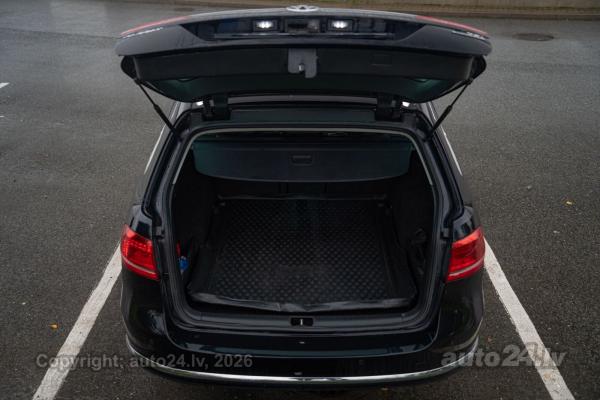 Black Volkswagen Passat 2012 in Tallinn, with an engine capacity of 1.40 L and mileage of 360 thousand km for 3999 €, photo 8 on AUTOMOTO.COM.LV