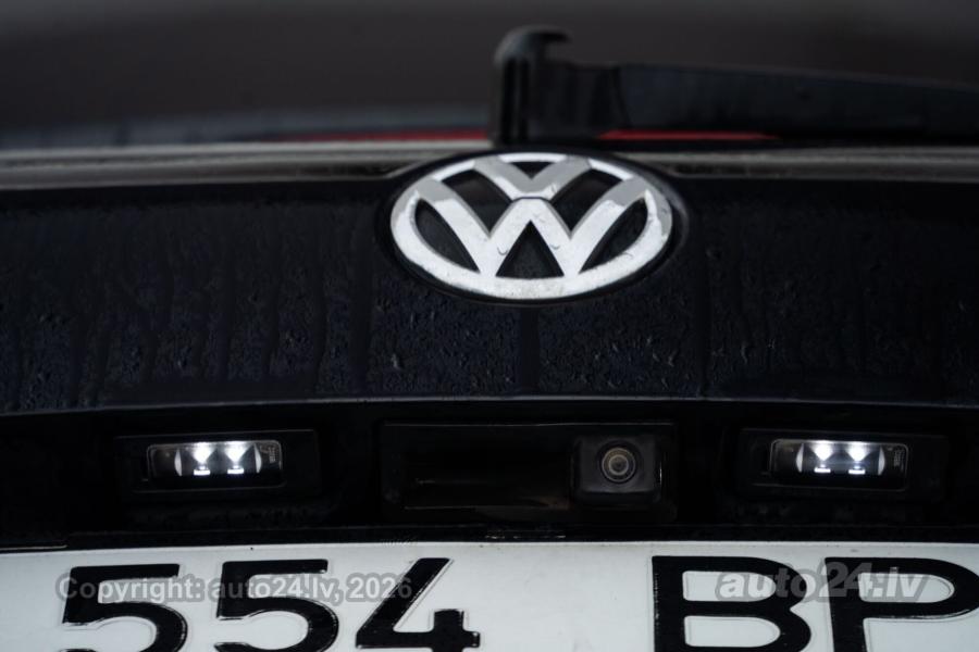 Black Volkswagen Passat 2012 in Tallinn, with an engine capacity of 1.40 L and mileage of 360 thousand km for 3999 €, photo 9 on AUTOMOTO.COM.LV