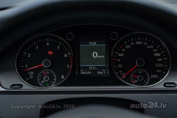 Black Volkswagen Passat 2012 in Tallinn, with an engine capacity of 1.40 L and mileage of 360 thousand km for 3999 €, photo 11 on AUTOMOTO.COM.LV