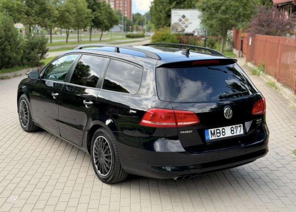 Black Volkswagen Passat 2012 in Vilnius, with an engine capacity of 2.00 L and mileage of 300 thousand km for 3300 €, photo 5 on AUTOMOTO.COM.LV
