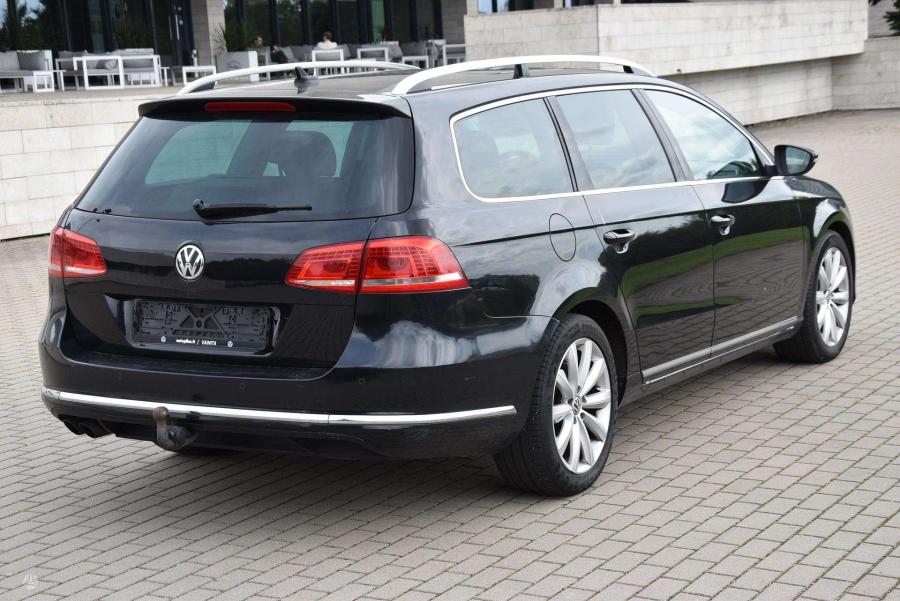 Black Volkswagen Passat 2012 in Vilnius, with an engine capacity of 1.97 L and mileage of 288 thousand km for 5999 €, photo 8 on AUTOMOTO.COM.LV