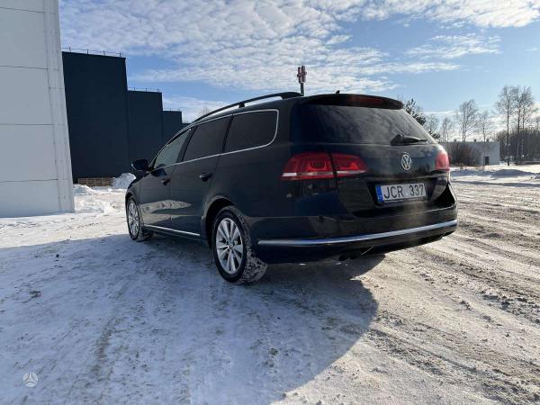 Melns Volkswagen Passat 2013 Kauņa, ar dzinēja tilpumu 1.97 L un nobraukumu 358 tūkst. km par 4500 €, foto 3 vietnē AUTOMOTO.COM.LV