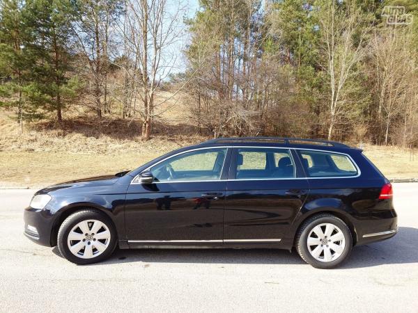 Black Volkswagen Passat 2013 in Vilnius, with an engine capacity of 1.60 L and mileage of 376 thousand km for 3790 €, photo 4 on AUTOMOTO.COM.LV