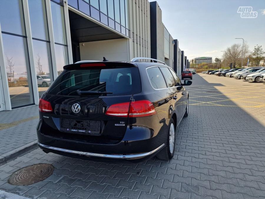 Melns Volkswagen Passat 2013 Viļņa, ar dzinēja tilpumu 1.60 L un nobraukumu 230 tūkst. km par 6650 €, foto 6 vietnē AUTOMOTO.COM.LV