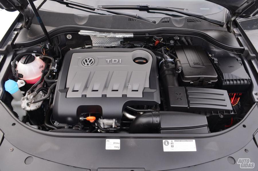 Черный Фольксваген Пассат 2013 в Каунас, объемом двигателя 2.00 л и пробегом 250 тыс. км за 6450 €, фото 6 на AUTOMOTO.COM.LV