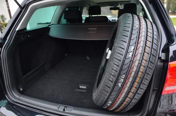 Black Volkswagen Passat 2013 in Kaunas, with an engine capacity of 2.00 L and mileage of 250 thousand km for 6450 €, photo 8 on AUTOMOTO.COM.LV