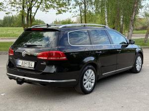 Black Volkswagen Passat 2013 in Alytus, with an engine capacity of 1.60 L and mileage of 254 thousand km for 4699 €, photo 4 on AUTOMOTO.COM.LV
