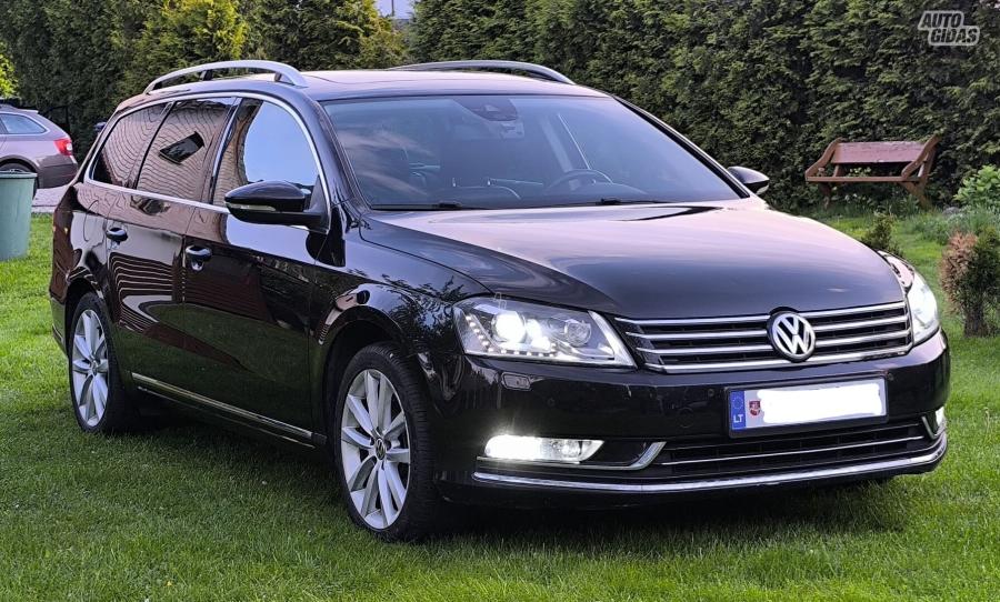 Black Volkswagen Passat 2013 in Vilnius, with an engine capacity of 2.00 L and mileage of 317 thousand km for 5500 €, photo 1 on AUTOMOTO.COM.LV