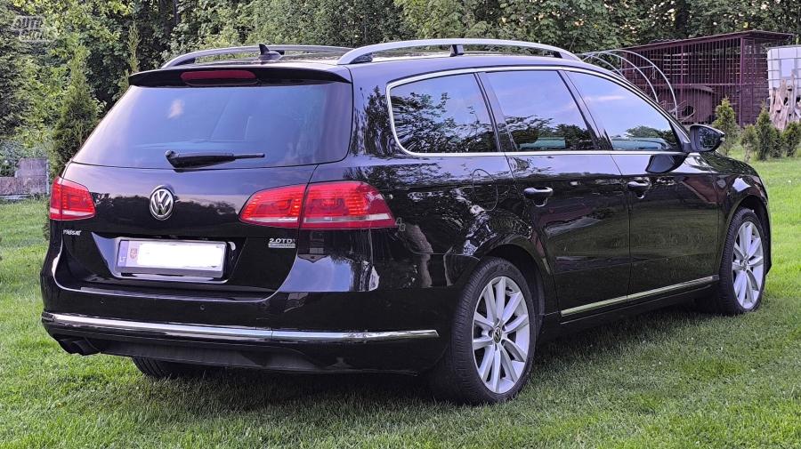 Black Volkswagen Passat 2013 in Vilnius, with an engine capacity of 2.00 L and mileage of 317 thousand km for 5500 €, photo 8 on AUTOMOTO.COM.LV