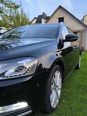 Black Volkswagen Passat 2013 in Vilnius, with an engine capacity of 2.00 L and mileage of 317 thousand km for 5500 €, photo 10 on AUTOMOTO.COM.LV