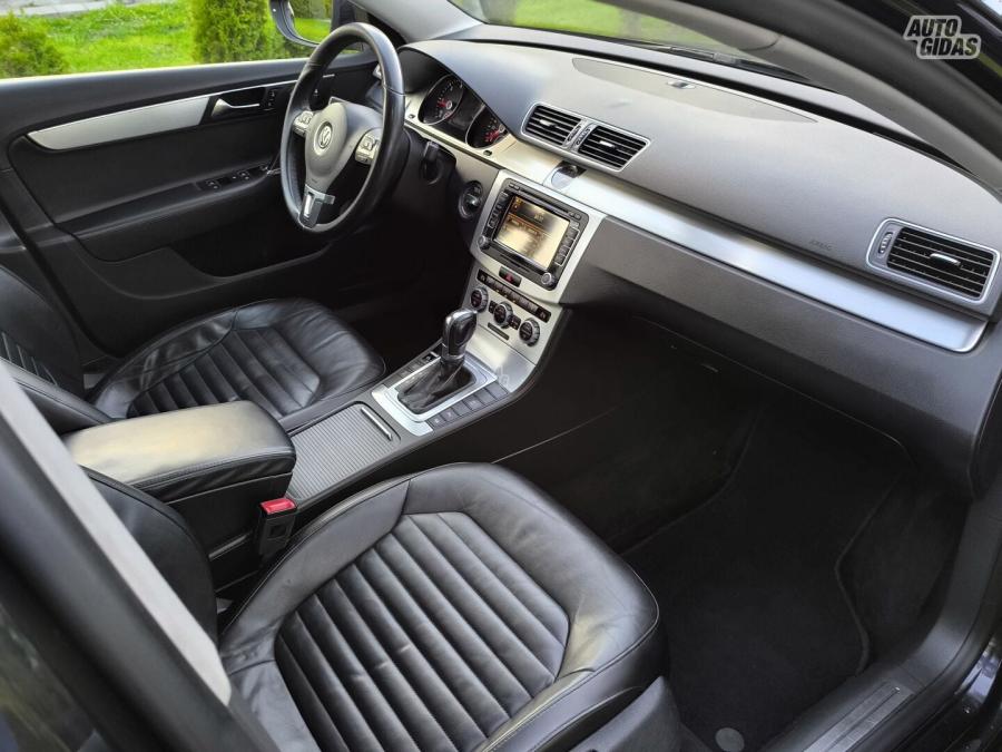 Black Volkswagen Passat 2013 in Vilnius, with an engine capacity of 2.00 L and mileage of 317 thousand km for 5500 €, photo 18 on AUTOMOTO.COM.LV