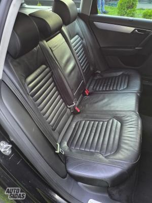 Black Volkswagen Passat 2013 in Vilnius, with an engine capacity of 2.00 L and mileage of 317 thousand km for 5500 €, photo 21 on AUTOMOTO.COM.LV