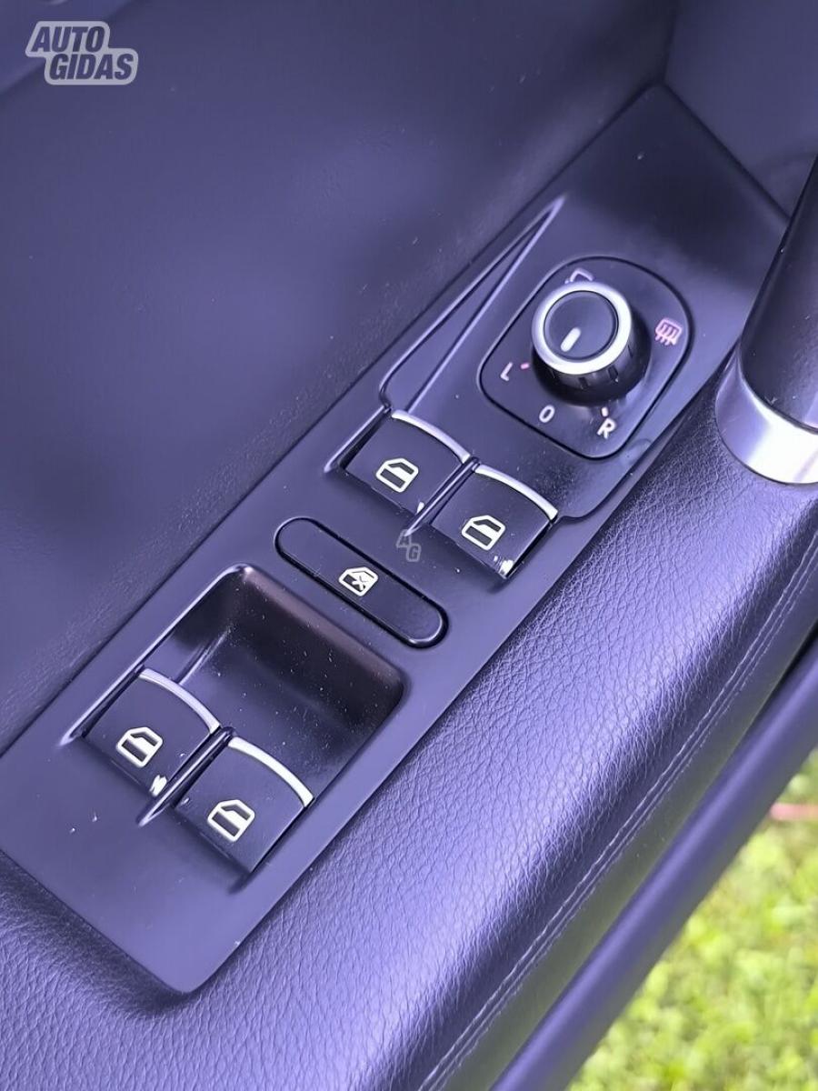 Black Volkswagen Passat 2013 in Vilnius, with an engine capacity of 2.00 L and mileage of 317 thousand km for 5500 €, photo 28 on AUTOMOTO.COM.LV