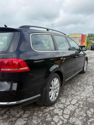 Black Volkswagen Passat 2013 in Tartu, with an engine capacity of 2.00 L and mileage of 320 thousand km for 5200 €, photo 4 on AUTOMOTO.COM.LV