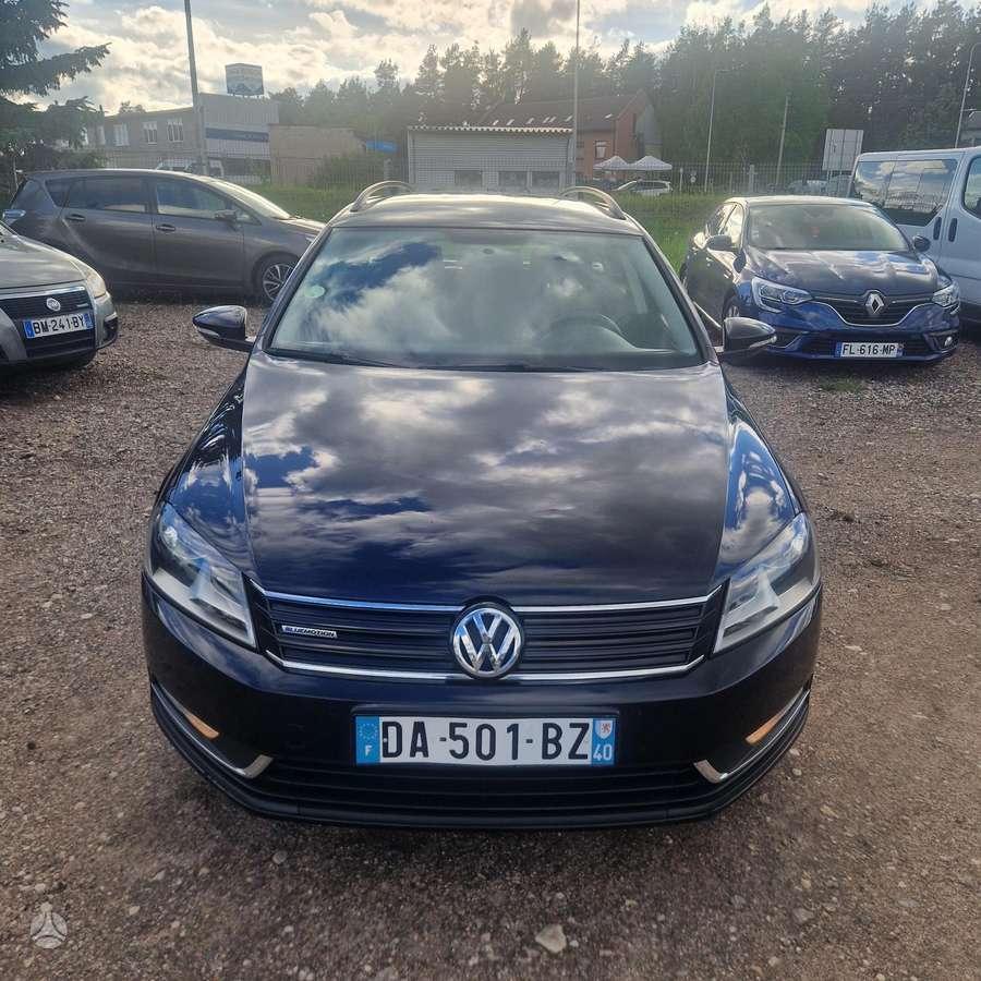 Black Volkswagen Passat 2013 in Utena, with an engine capacity of 1.60 L and mileage of 223 thousand km for 5300 €, photo 1 on AUTOMOTO.COM.LV