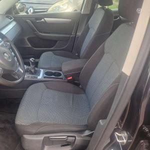 Black Volkswagen Passat 2013 in Utena, with an engine capacity of 1.60 L and mileage of 223 thousand km for 5300 €, photo 9 on AUTOMOTO.COM.LV