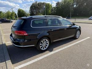 Black Volkswagen Passat 2013 in Vilnius, with an engine capacity of 1.97 L and mileage of 300 thousand km for 5400 €, photo 7 on AUTOMOTO.COM.LV