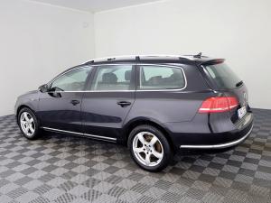Черный Фольксваген Пассат 2013 в Таллин, объемом двигателя 1.40 л и пробегом 302 тыс. км за 1999 €, фото 12 на AUTOMOTO.COM.LV
