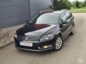 Melns Volkswagen Passat 2013 Kluonaliai, ar dzinēja tilpumu 2.00 L un nobraukumu 295 tūkst. km par 5599 €, foto  vietnē AUTOMOTO.COM.LV