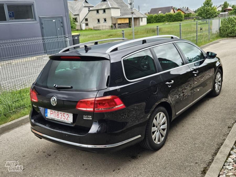 Melns Volkswagen Passat 2013 Kluonaliai, ar dzinēja tilpumu 2.00 L un nobraukumu 295 tūkst. km par 5599 €, foto 14 vietnē AUTOMOTO.COM.LV