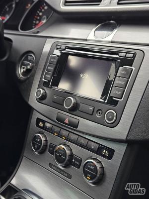 Melns Volkswagen Passat 2013 Kluonaliai, ar dzinēja tilpumu 2.00 L un nobraukumu 295 tūkst. km par 5599 €, foto 25 vietnē AUTOMOTO.COM.LV