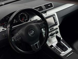 Melns Volkswagen Passat 2013 Viļņa, ar dzinēja tilpumu 1.97 L un nobraukumu 275 tūkst. km par 6550 €, foto 10 vietnē AUTOMOTO.COM.LV