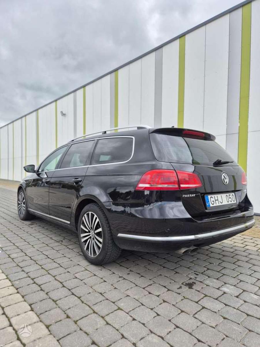 Melns Volkswagen Passat 2013 Raseiniai, ar dzinēja tilpumu 1.97 L un nobraukumu 495 tūkst. km par 4199 €, foto 4 vietnē AUTOMOTO.COM.LV